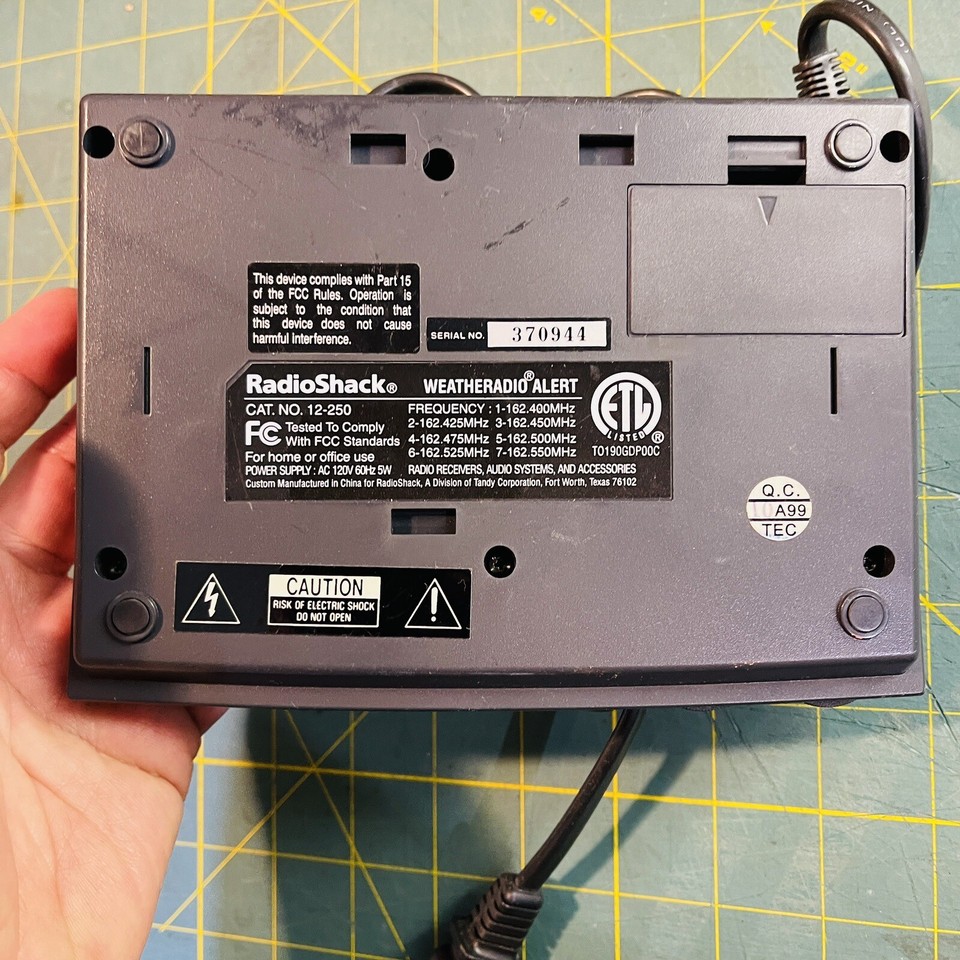 Radio Shack NOAA Weather Alert Antenna Radio WEATHERADIO 12 250 7 ...