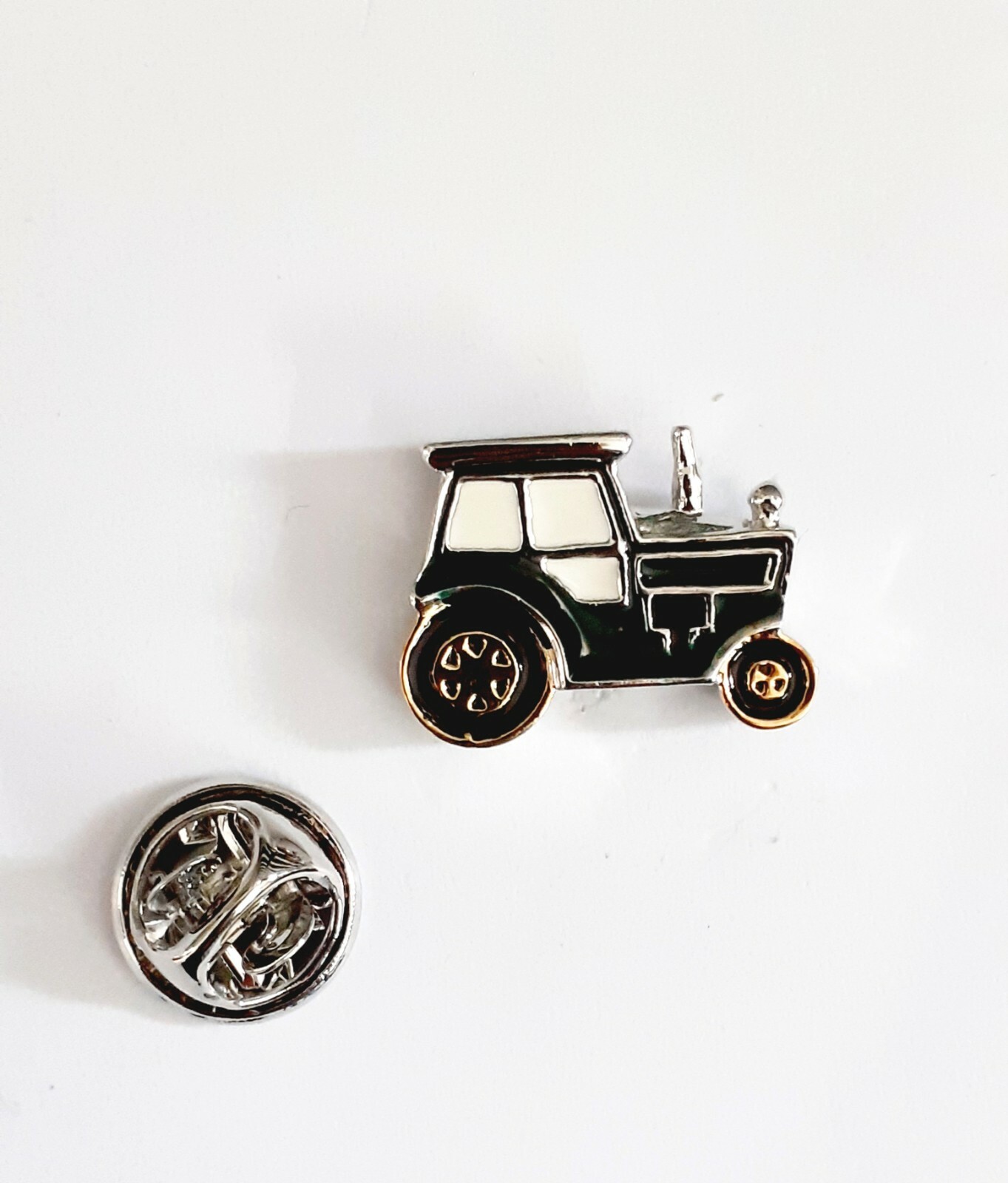 Farmers Green Tractor like John Deere Metal Lapel Pin Badge PB1108 ...