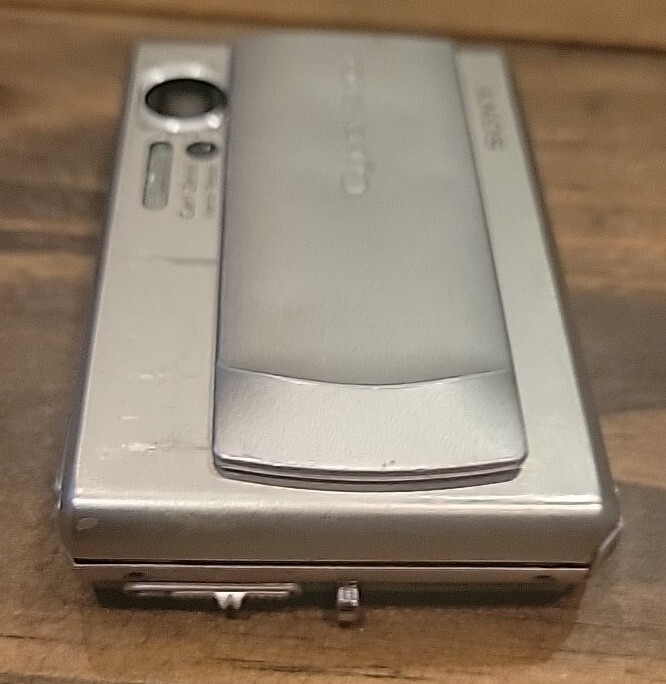 SONY Cybershot DSC-T1 5mp Digital Camera And Battery, Not Tested | eBay