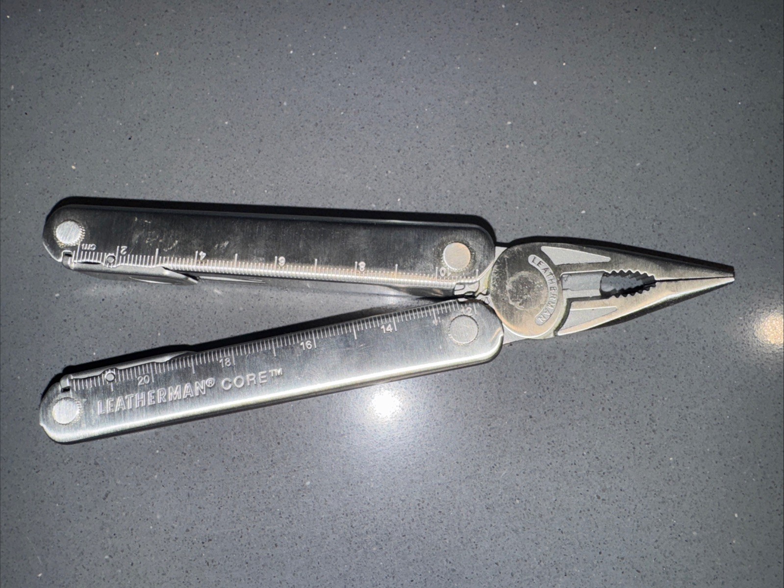 Leatherman Core Multi-Tool W/Nylon Leatherman Sheath Excellent USED ...