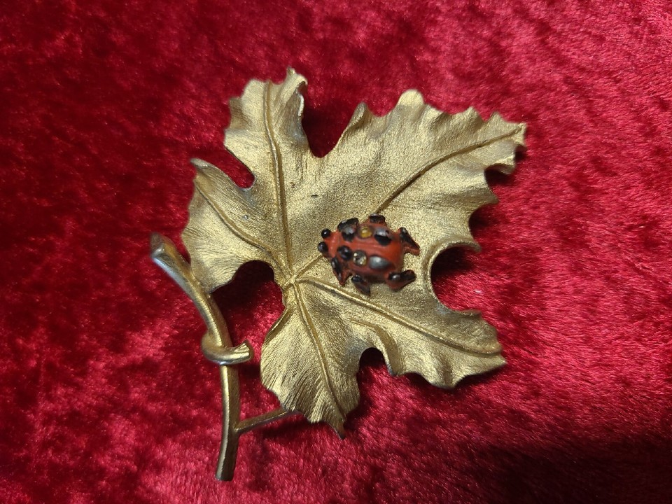 Sarah Coventry Lady Bug W/Crystals On Maple Leaf Goldtone Pin/Brooch ...