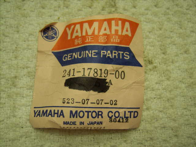 YAMAHA AT1 CT1 DT1 RT1 RT1MX DT1MX TACHOMETER GEAR HOUSING CAP OEM #241 ...