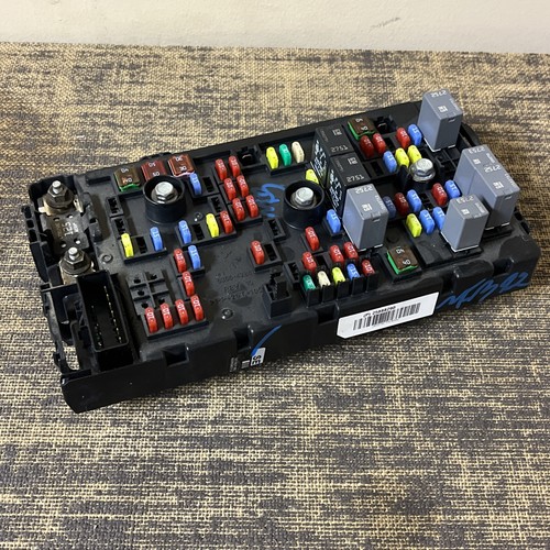 08-09 CHEVY EXPRESS VAN 1500 2500 3500 ENGINE FUSE BOX 25888289/ ...
