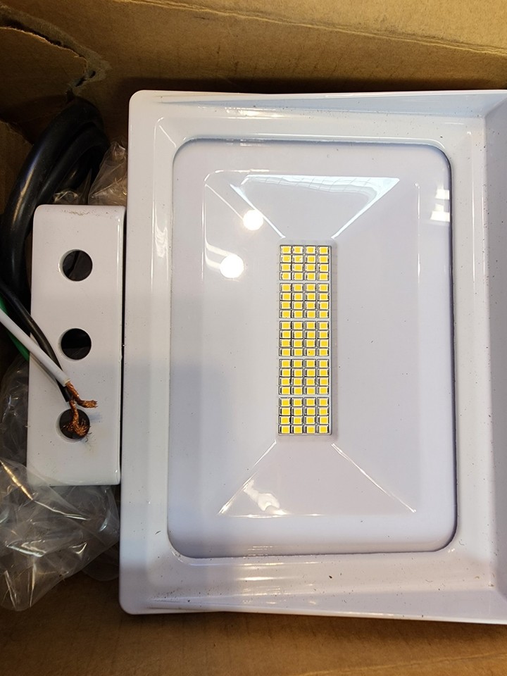 *LOT (4) units NEW LED Light fixture Marine grade 40W - Spreader ~Deck ...