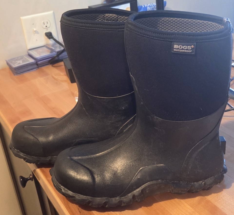 BOGS Classic Mid Winter Boots Men's 9 M Waterproof Excellent Used ...
