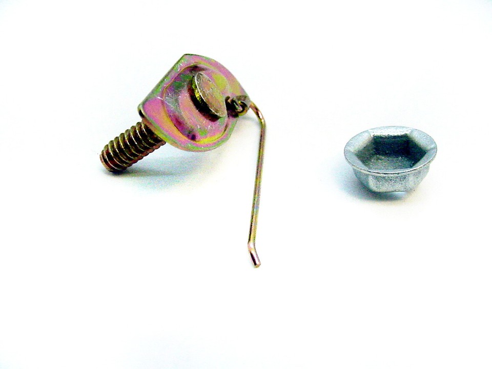 20x Chevrolet 1-3/8" x 1/2" Body Side Molding Trim Clips Retainers ...