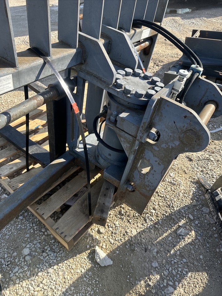 Gehl Telehandler Lift Hydraulic Swivel Fork Carriage Mast Back 60 ...
