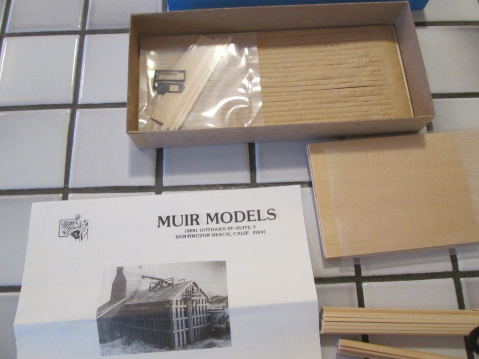 MUIR MODELS ALBERTA GRAIN BIN WOOD BUILDING KIT HO SCALE | eBay