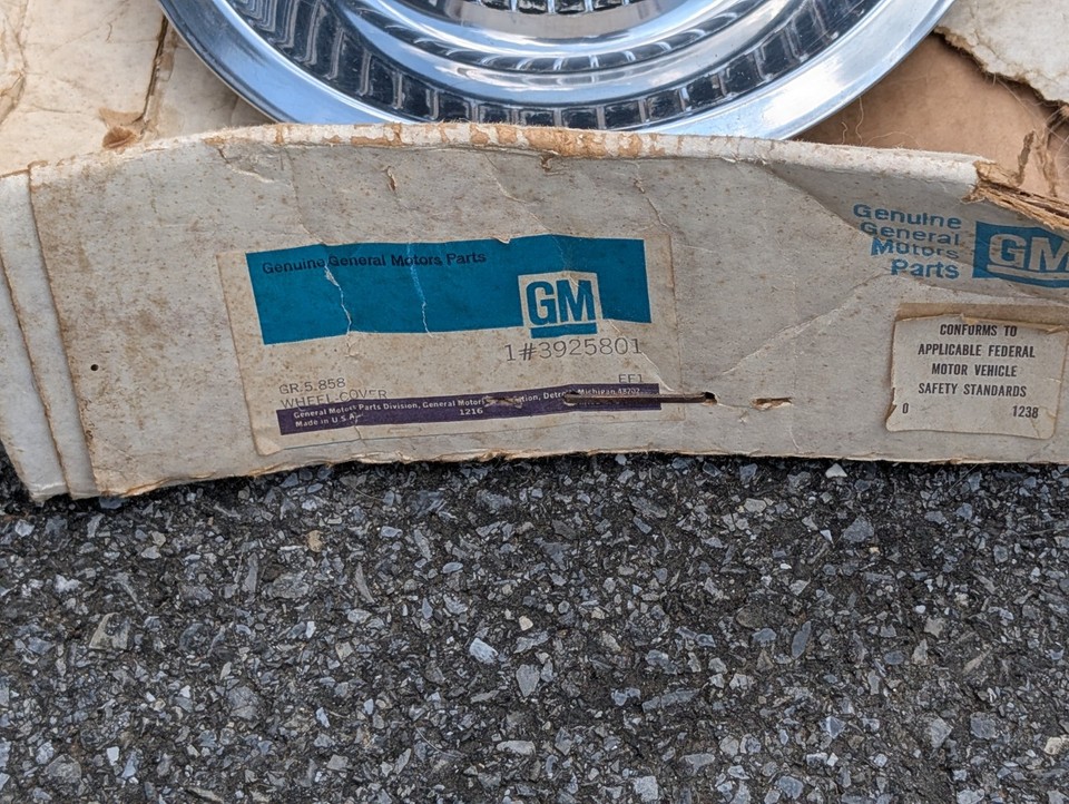 B 3 Corvette Rally Wheel Cover Cap - 1968-82 - NOS - GM# 3925801 ...