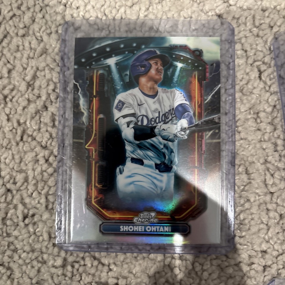 2025 Topps Chrome Cosmic/ Topps Chrome Night Terrors 17 Card Lot | eBay