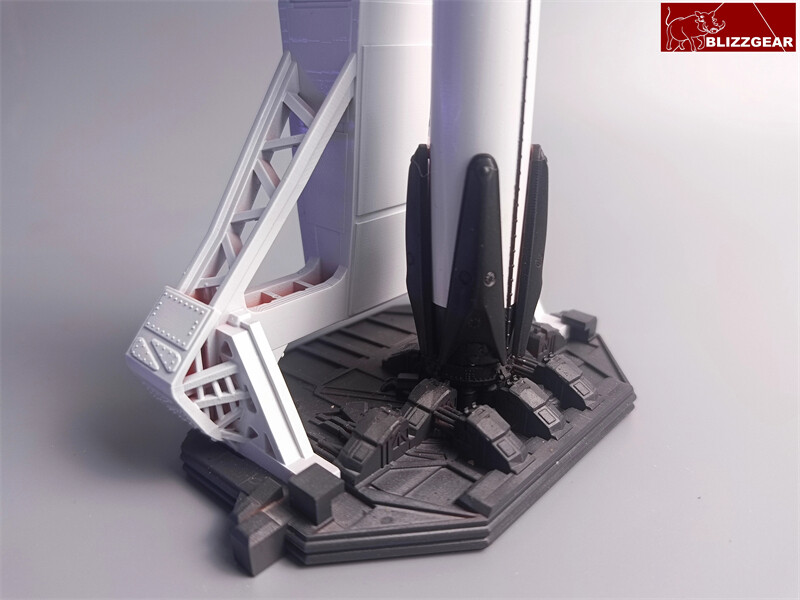 1：200 Scale SpaceX Falcon 9 Rocket F9 with Launcher Tower Resin Model ...