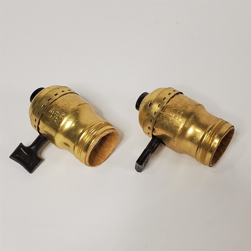 Lot of 2 Vintage Leviton Paddle Brass Light Lamp Sockets 250W Max 250V ...