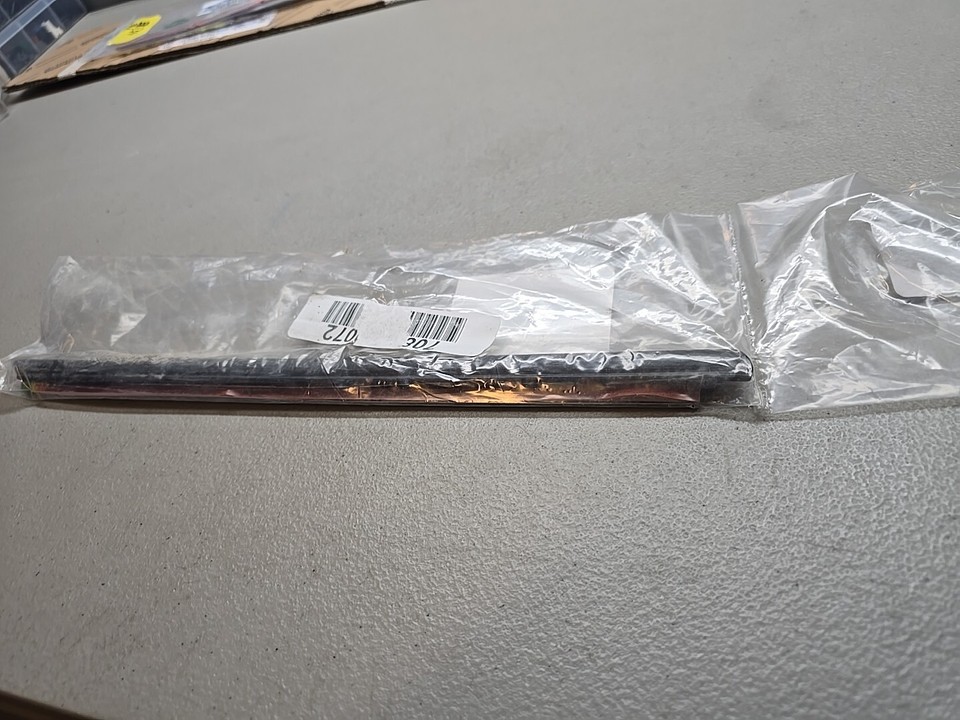 2022-2024 HONDA CIVIC RIGHT FRONT QUARTER GLASS SEAL NEW OEM 73810-T20 ...