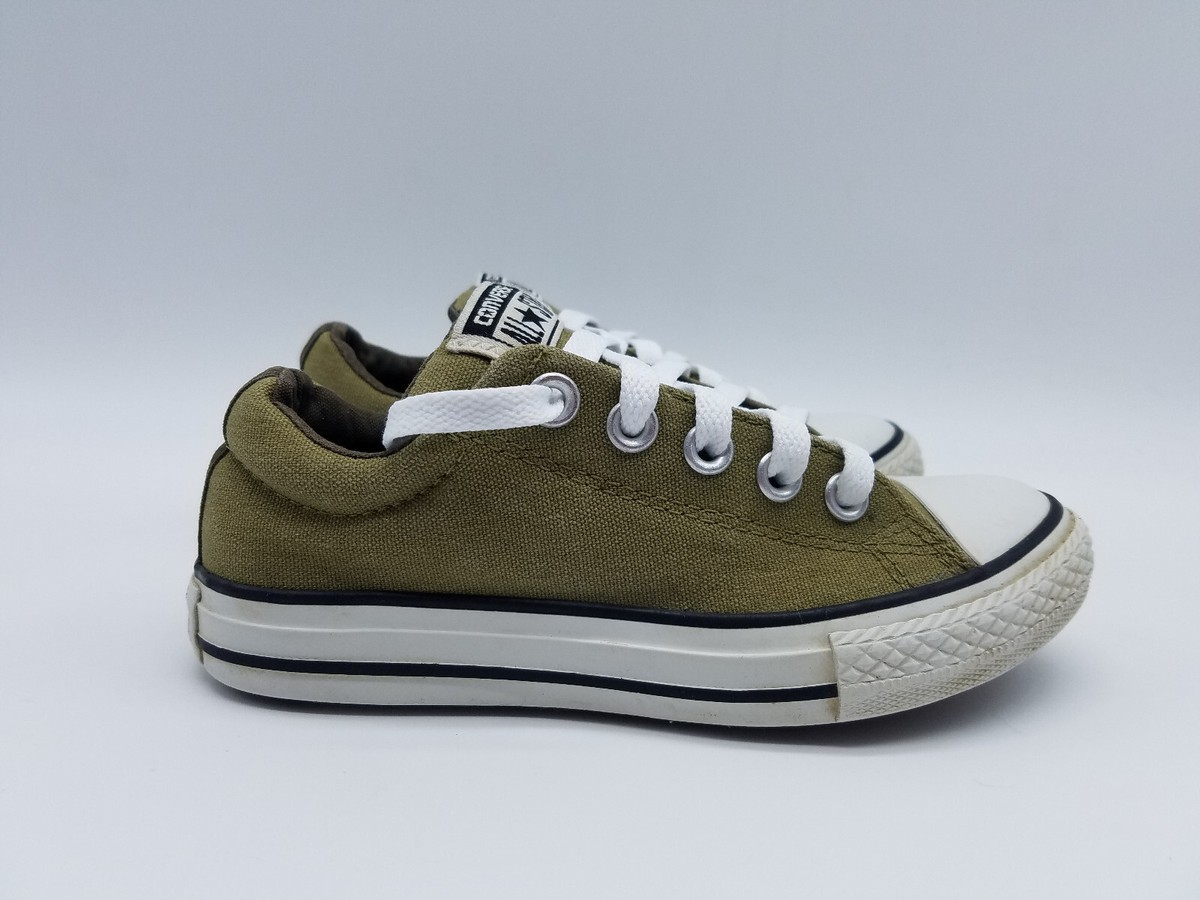 Converse CTAS Padded Tongue Youth's Size 13 Slip On Sneakers Converse CTAS Padded Tongue Youth's Size 13 Slip On Sneakers