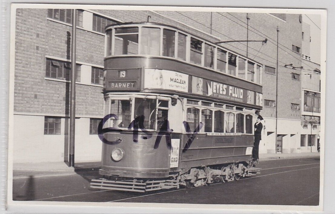 North Finchley - Tally Ho Corner - Tram Service 19 to Barnet - Real ...