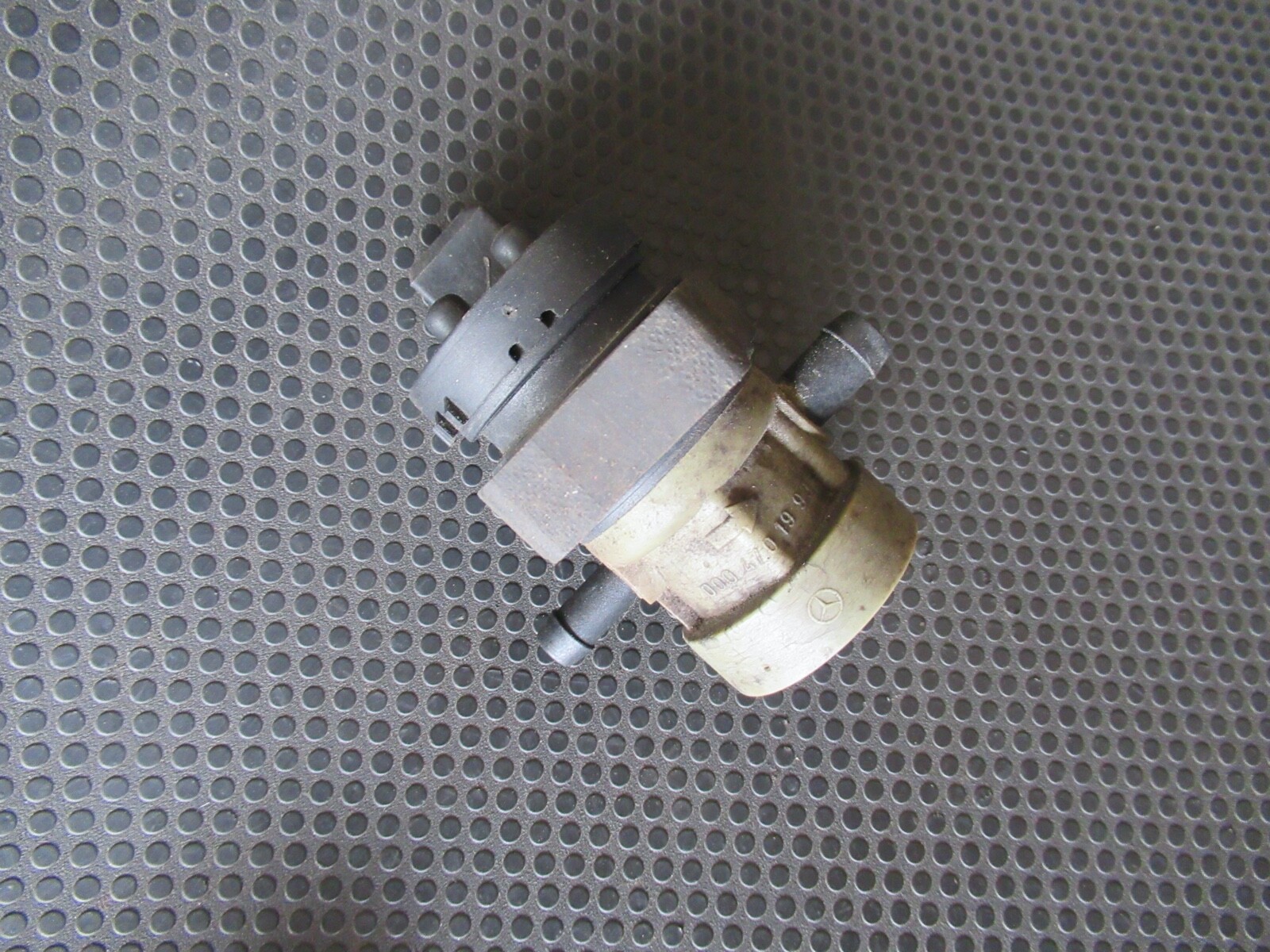MERCEDES W202 C-class W210 Fuel Regeneration Valve 0004701993 for sale ...