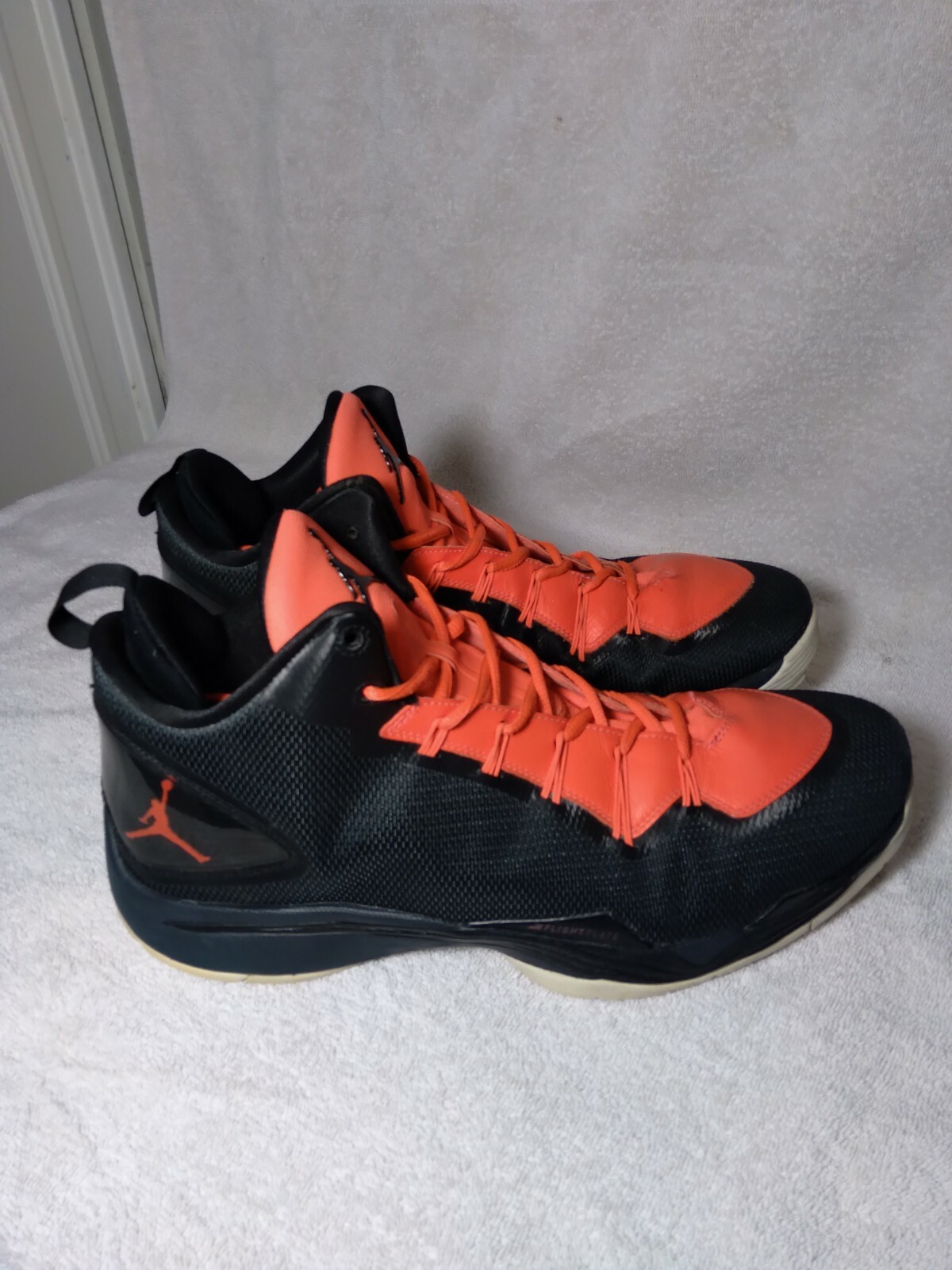 Jordan Superfly 2 Red And Black