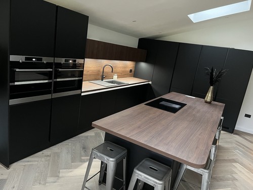 Full Kitchen Matt Black Only 12 Months Old! | eBay UK