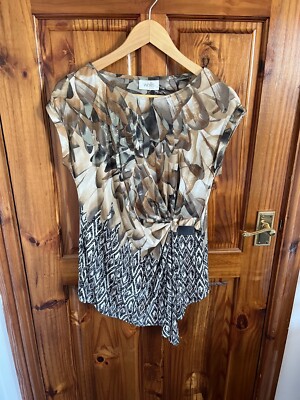 Ladies Wallis top size M petite. Good condition. | eBay UK