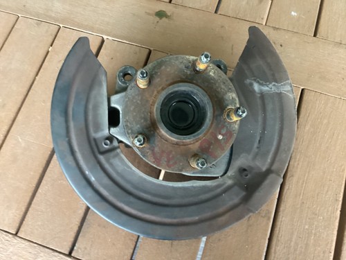 VE Holden Commodore Sedan Front Passenger Side Wheel Hub Assembly ...