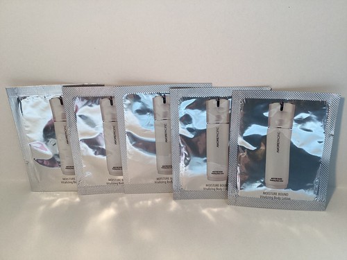 Lot Of 10 Amorepacific Moisture Bound Vitalizing Body Lotion Sample ...