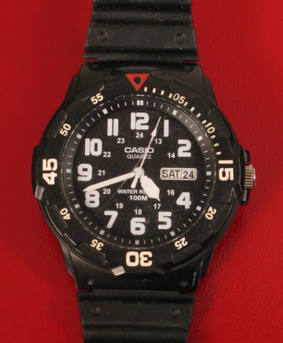 CASIO QUARTZ MILITARY STYLE DIVER 100M WATER RESISTANT MENS WATCH 5125 ...