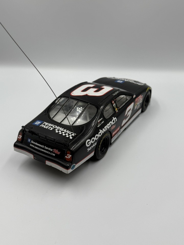 NASCAR Dale Earnhardt Goodwrench 11”x4” Remote Control Car Very Good No ...