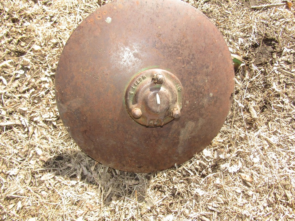 1 JOHN DEERE BARRING OFF CUT AWAY HIPPER HILLER DISC ASSEMBLY K350a | eBay