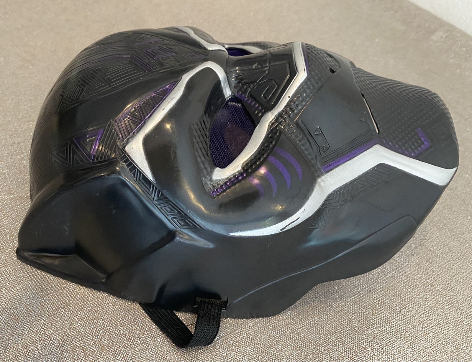 Marvel 2019 Black Battle Panther Mask - Gem