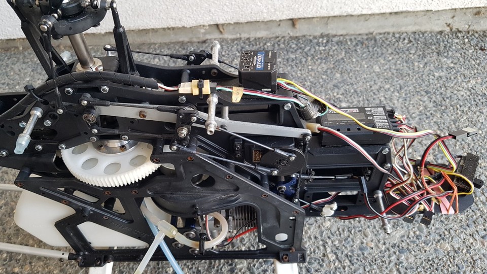 Hirobo SST Eagle Freya Nitro Helicopter, YS 80 engine & Pipe USED | eBay