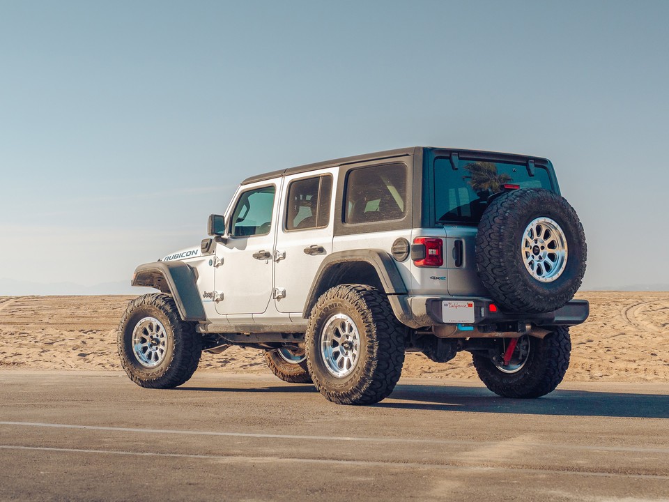 17" RockTrix RT111 17x9 -12 Machined Gunmetal Wheel 5x5 Rim for Jeep JK ...