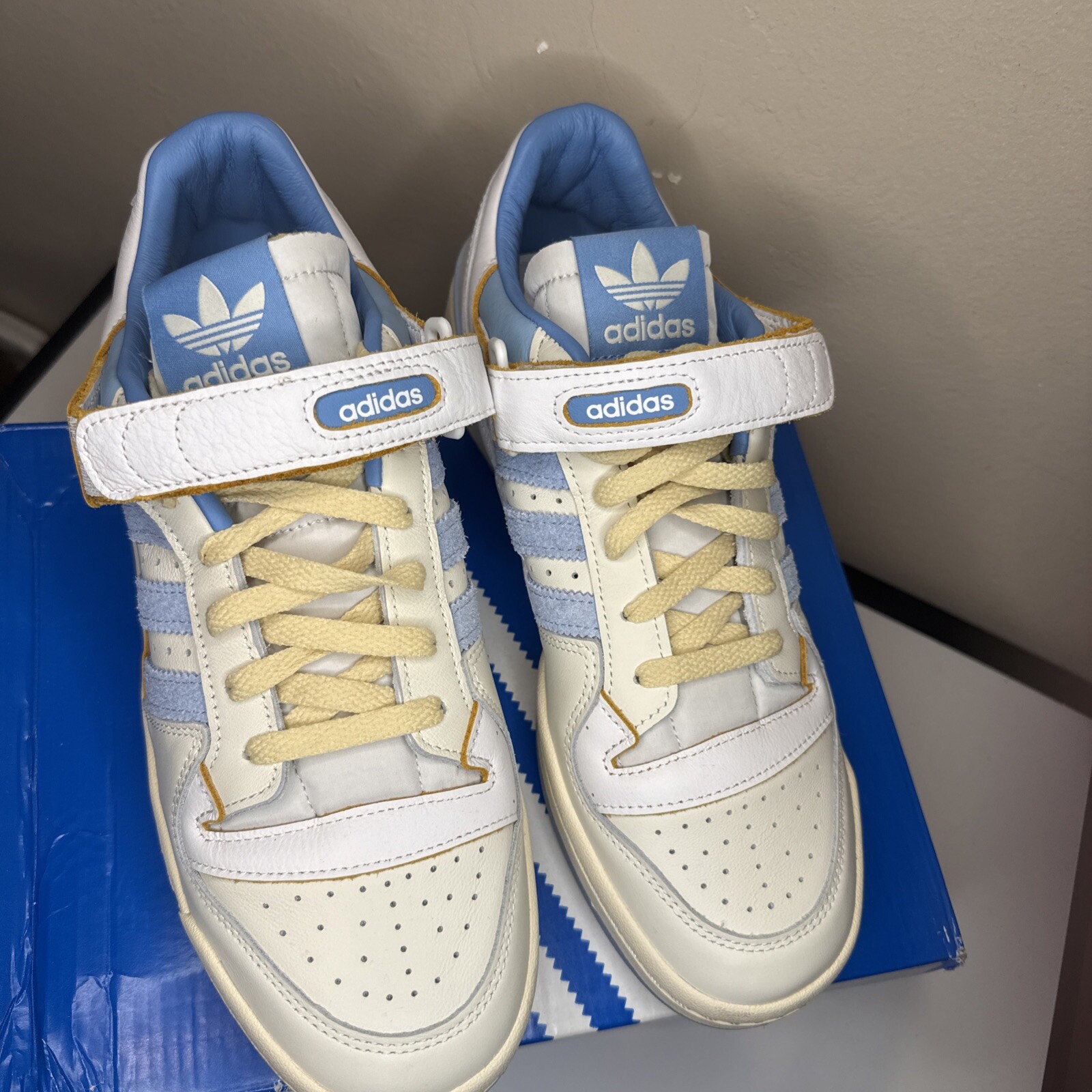 Adidas Forum 84 LG White Clear Sky Men NEW 9.5 Sneakers Damaged Box