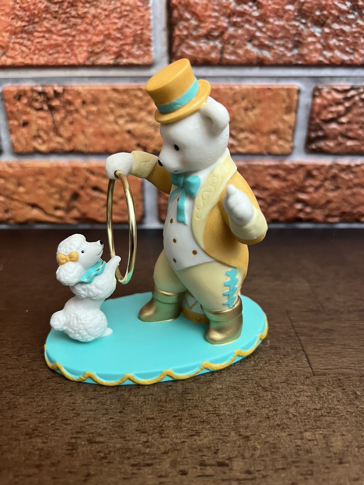 Avon Fine Collectibles 1993 Magnificent Circus Bears PIERRE THE ...