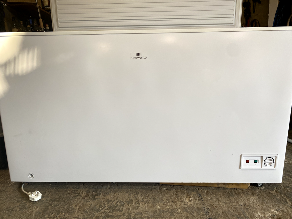 Large 400L Chest Freezer very Good Condition used once ideal for ...