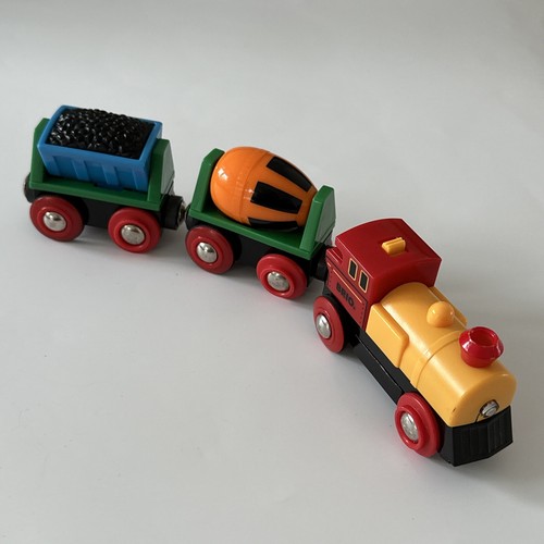 BRIO World 33319 Battery Operated Action Train Thomas Wooden Track SEE ...
