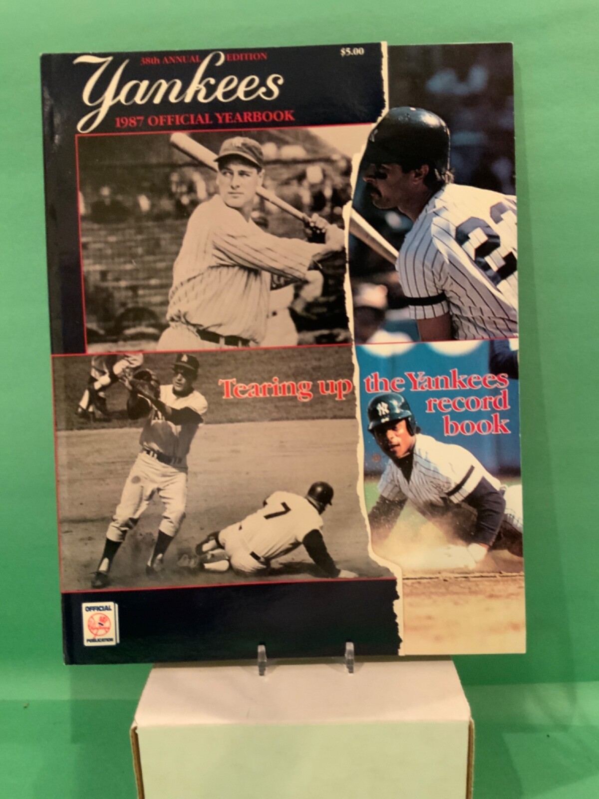 1987 NEW YORK YANKEES Yearbook DON MATTINGLY Rickey HENDERSON Tearing ...