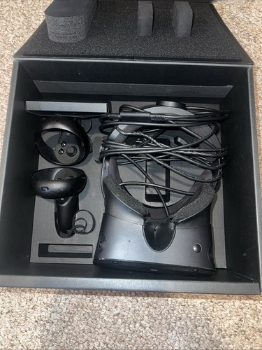 Oculus Rift S + 2 Controllers And Cables UNTESTED AS IS | eBay