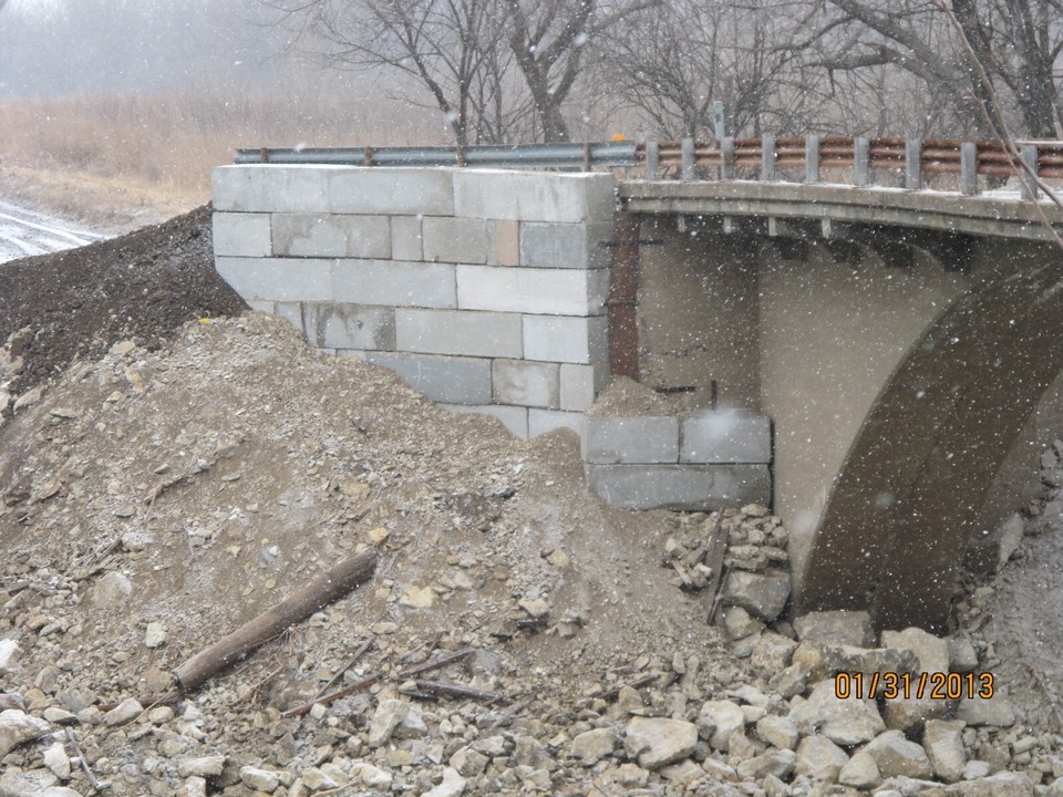 6'x2'x2' Interlocking Precast Concrete Block - Retaining Wall - 3,100lb ...