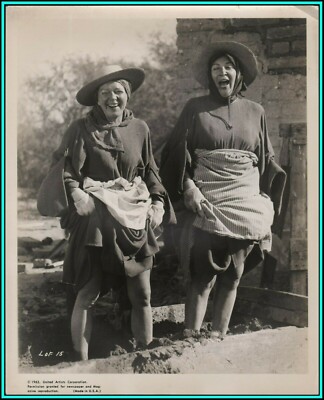 ISA CRINO & FRANCESCA JARVIS in "Lilies of The Field" - Original Photo ...