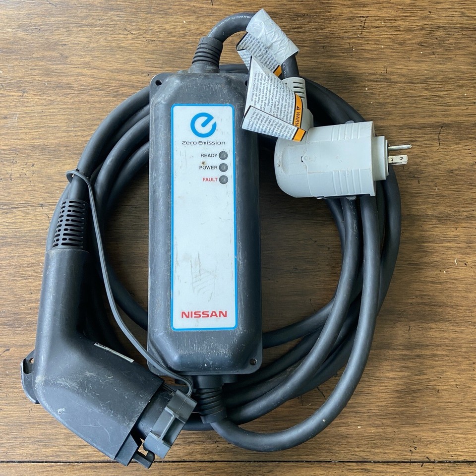 Nissan Ariya Leaf Charger EV charging cable cord dual voltage 12A 30A ...