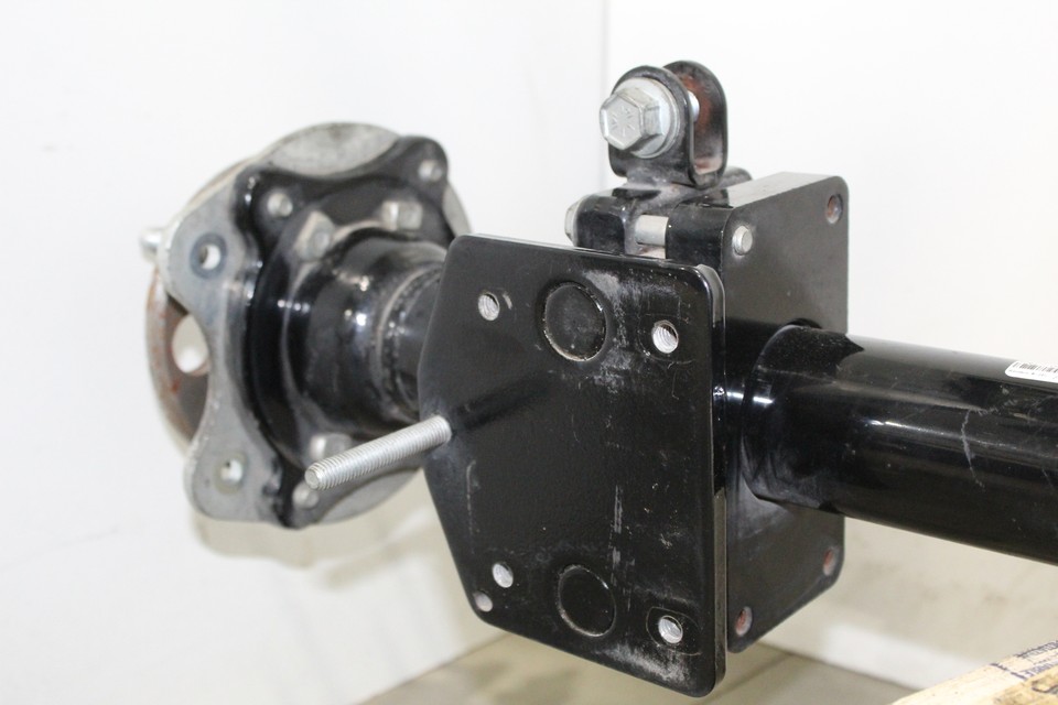 2009-2023 Harley Davidson Freewheeler Tri Glide Rear Axle End Assembly ...