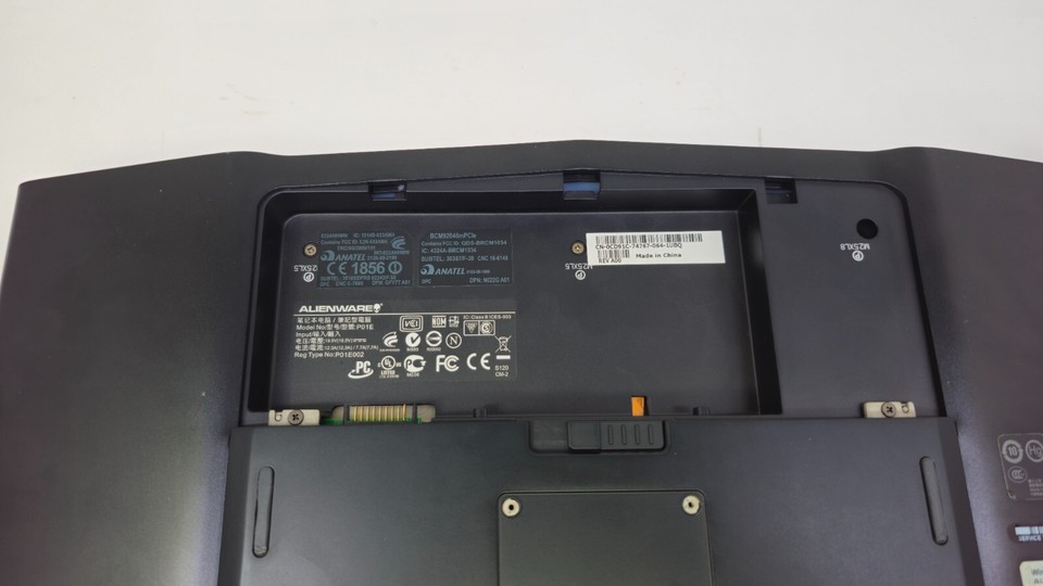 Alienware M17x R2 Laptop i7-720QM 1.60GHz, 8GB RAM, 160GB SSD, Radeon ...