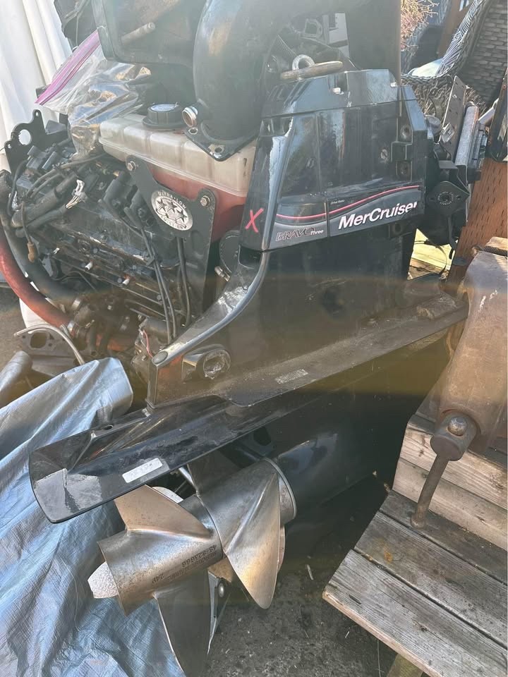 2006 Mercruiser 496 MAG 8.1 Marine Engine HO 425 HP ,BRAVO 3 OUTDRIVE ...