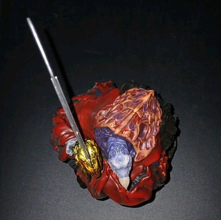 The Dark Crystal Chamberlain Chronicle Statue – ThinkGeek Exclusive New ...