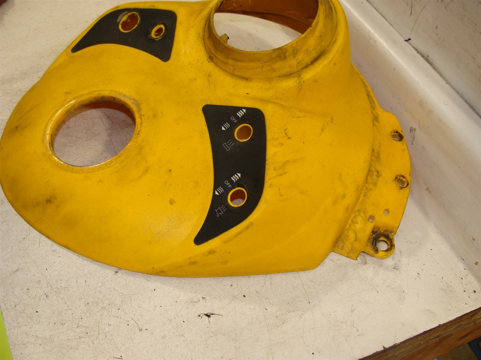 2002 01 SKI DOO MXZ 500F fan zx chassis yellow dash console gas tank ...