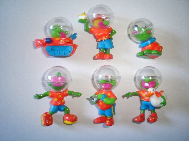 ONKEN SPACE FAMILY FIGURINES SET GERMANY - FIGURES MINIATURES ...