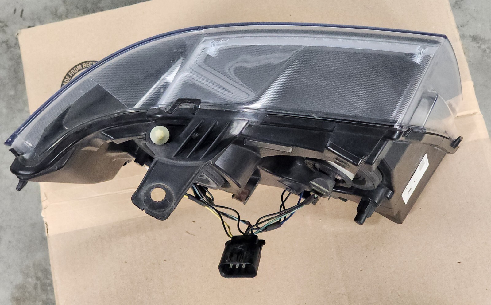 2007 - 2014 Chevy Avalanche/Suburban/Tahoe Headlight OEM LH Driver. GM ...