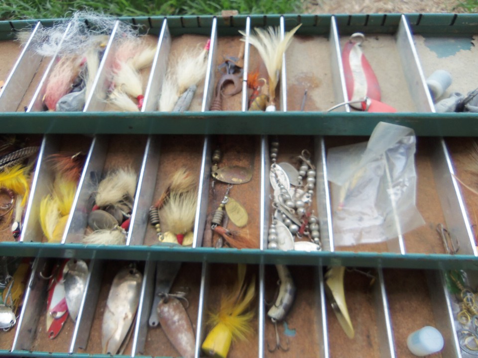 Vintage WALTON PRODUCTS Grip-Loc Steel 21"Long , Tackle Box-Fold Out ...