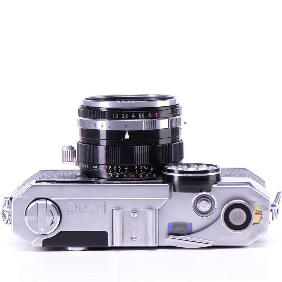 Petri E.Bn Camera | Orikkor 45mm f1.9 lens | White | Japan | 1960 | eBay