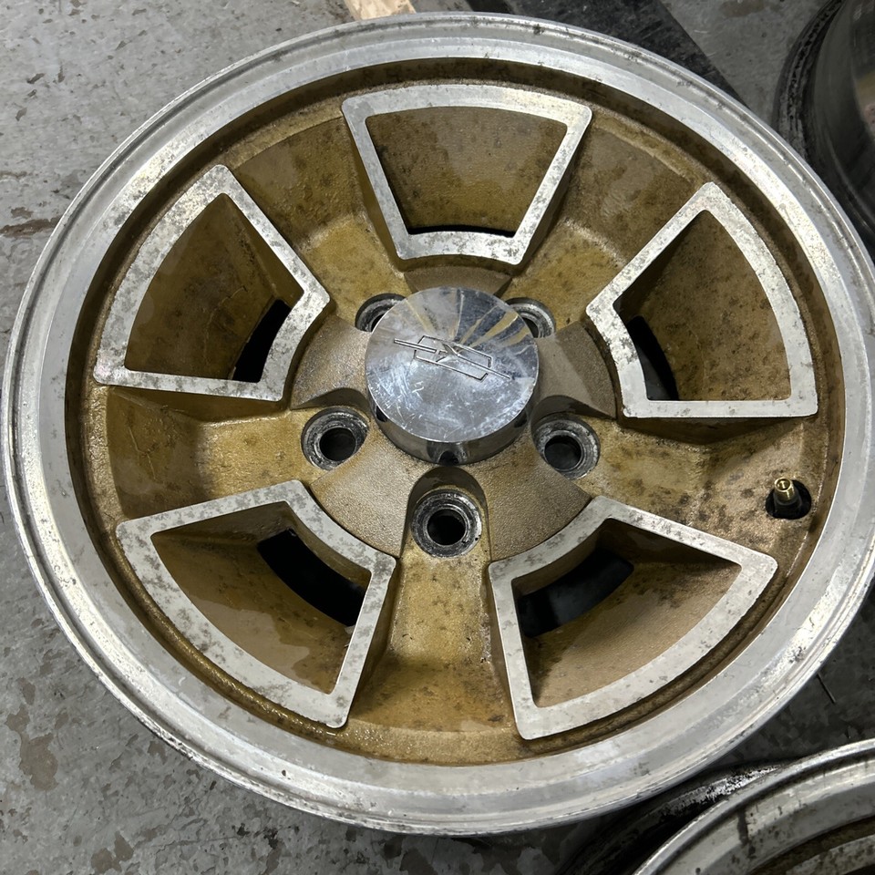 Oldsmobile 14x6 Wheels Cutlass Supreme Optional Aluminum Wheels Rims 79 ...